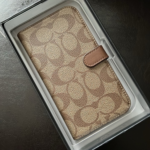 Coach | Cell Phones & Accessories | Coach Iphone 213 Pro Max Folio In ...